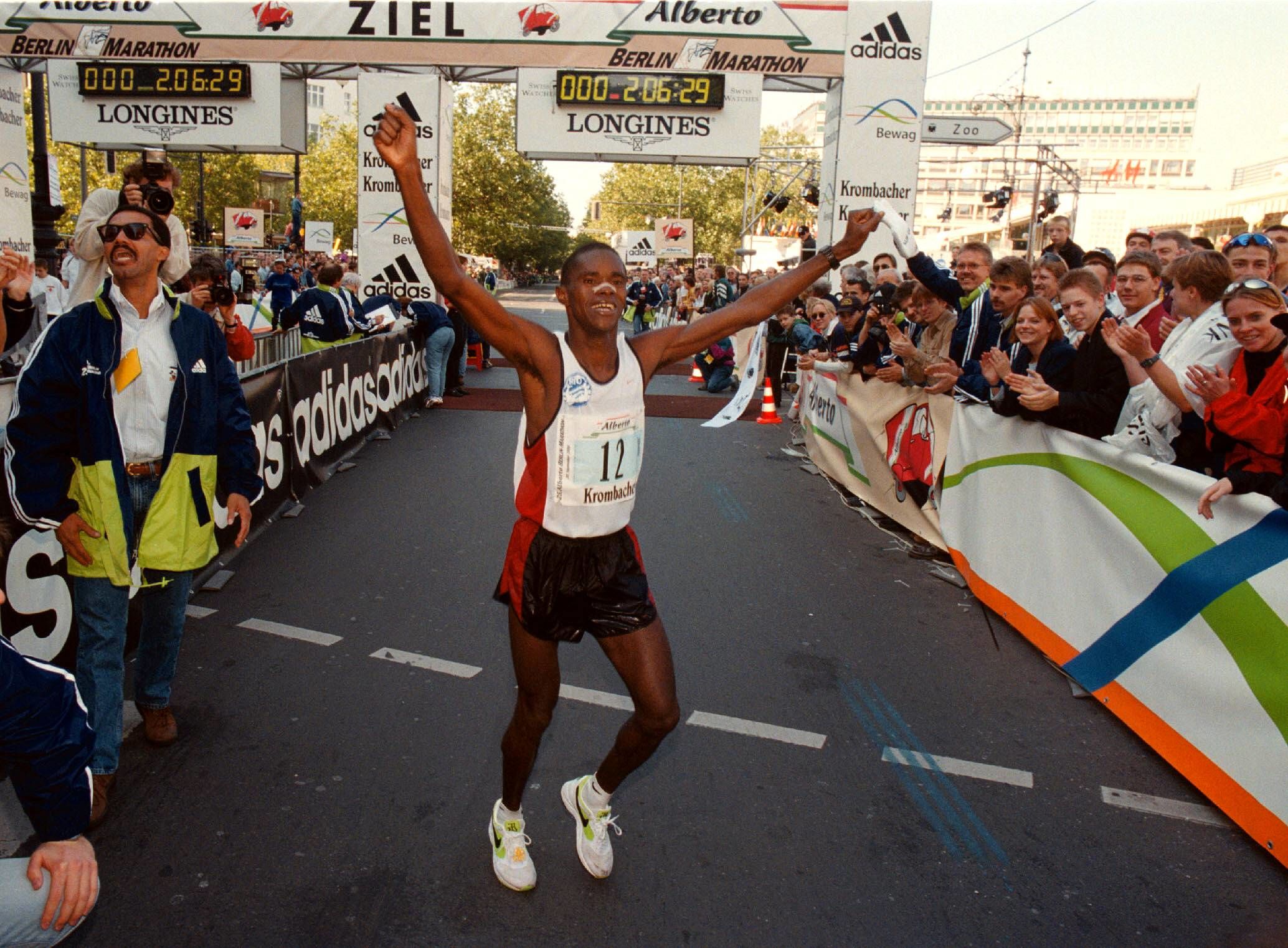 Zum Jubiläumslauf: Der große Rückblick auf 50 Jahre Berlin-Marathon ...