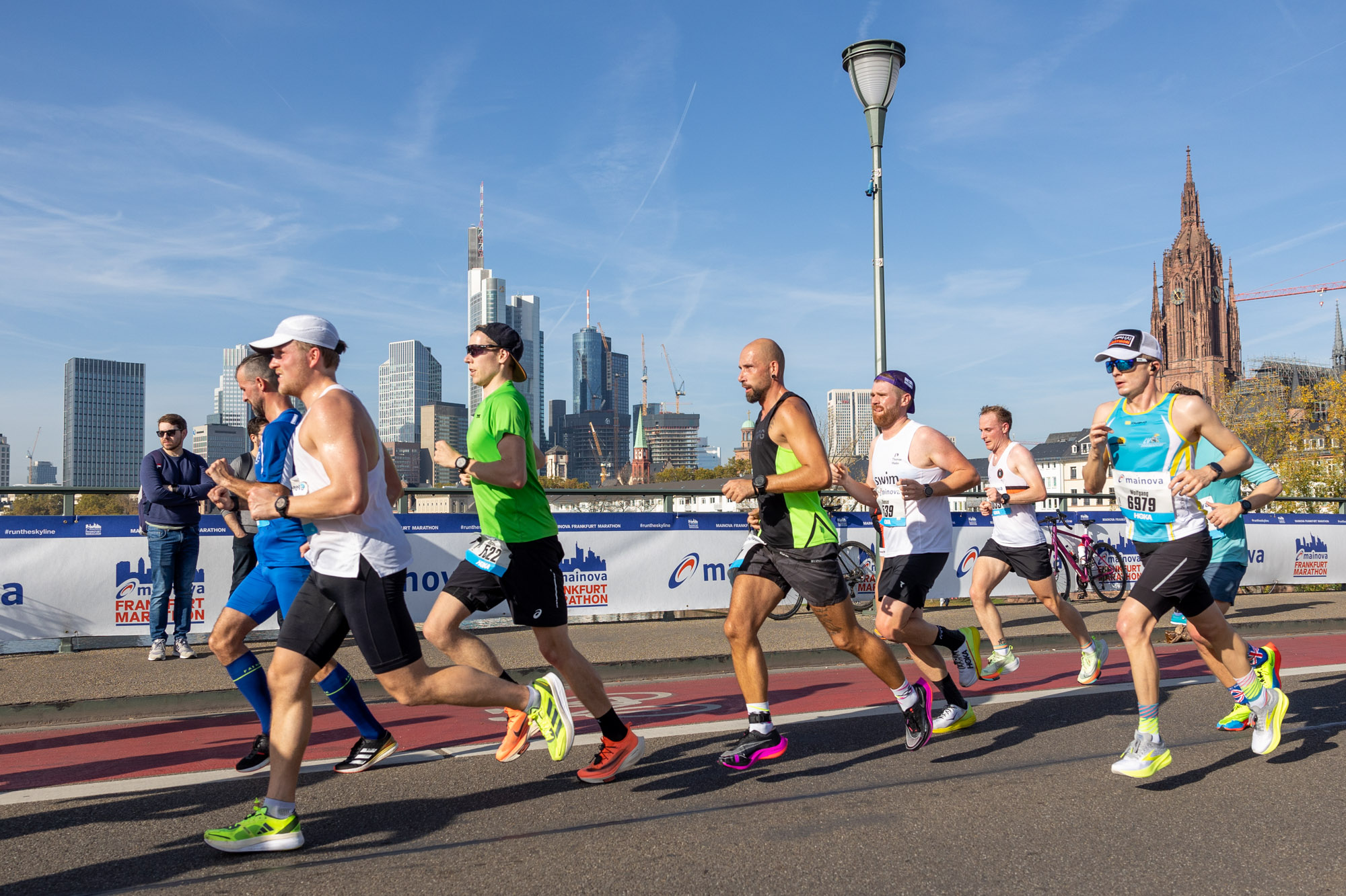 Hendrik Pfeiffer in 2:11:28 Stunden starker Siebter: Die schönsten ...