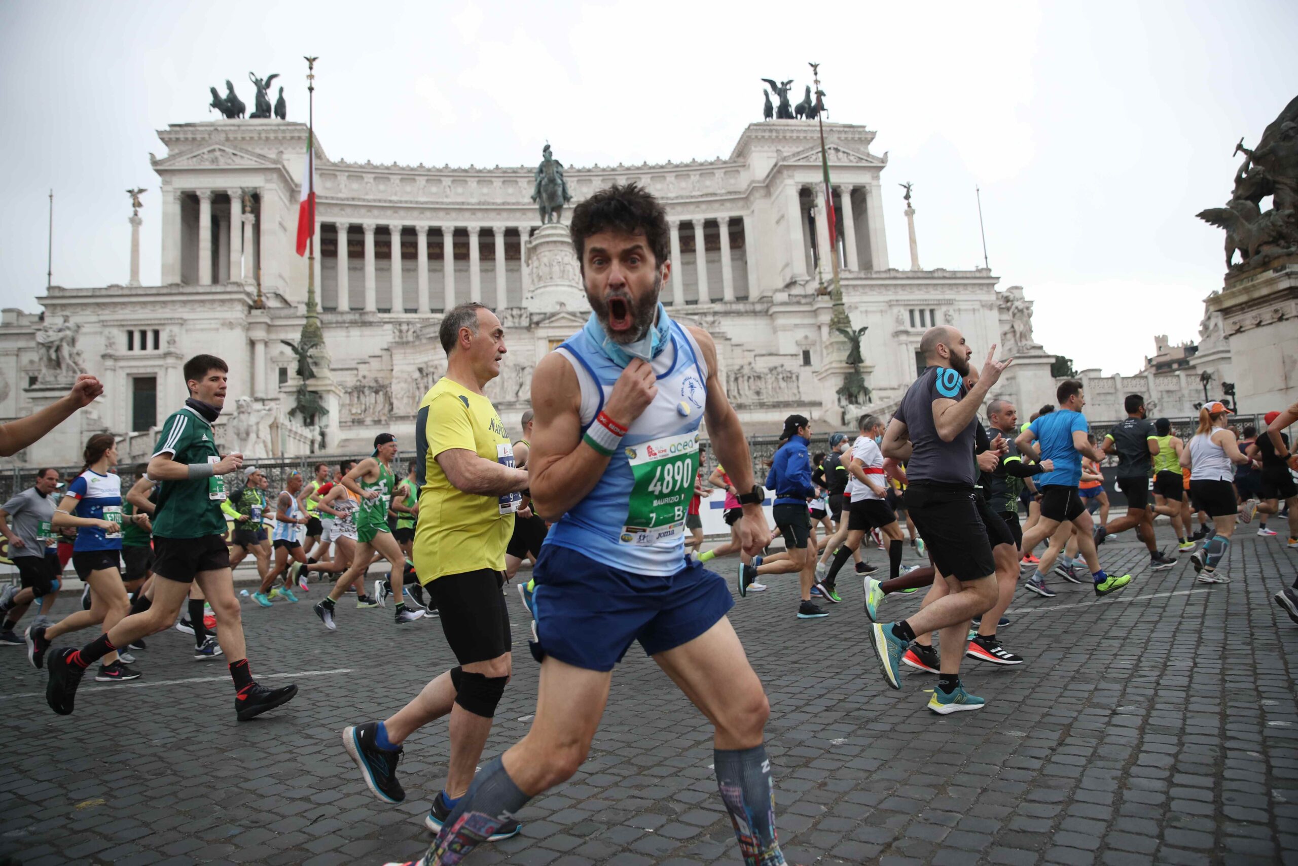 Eine Zeitreise durch die Antike: Run Rome The Marathon - erlebe die ...