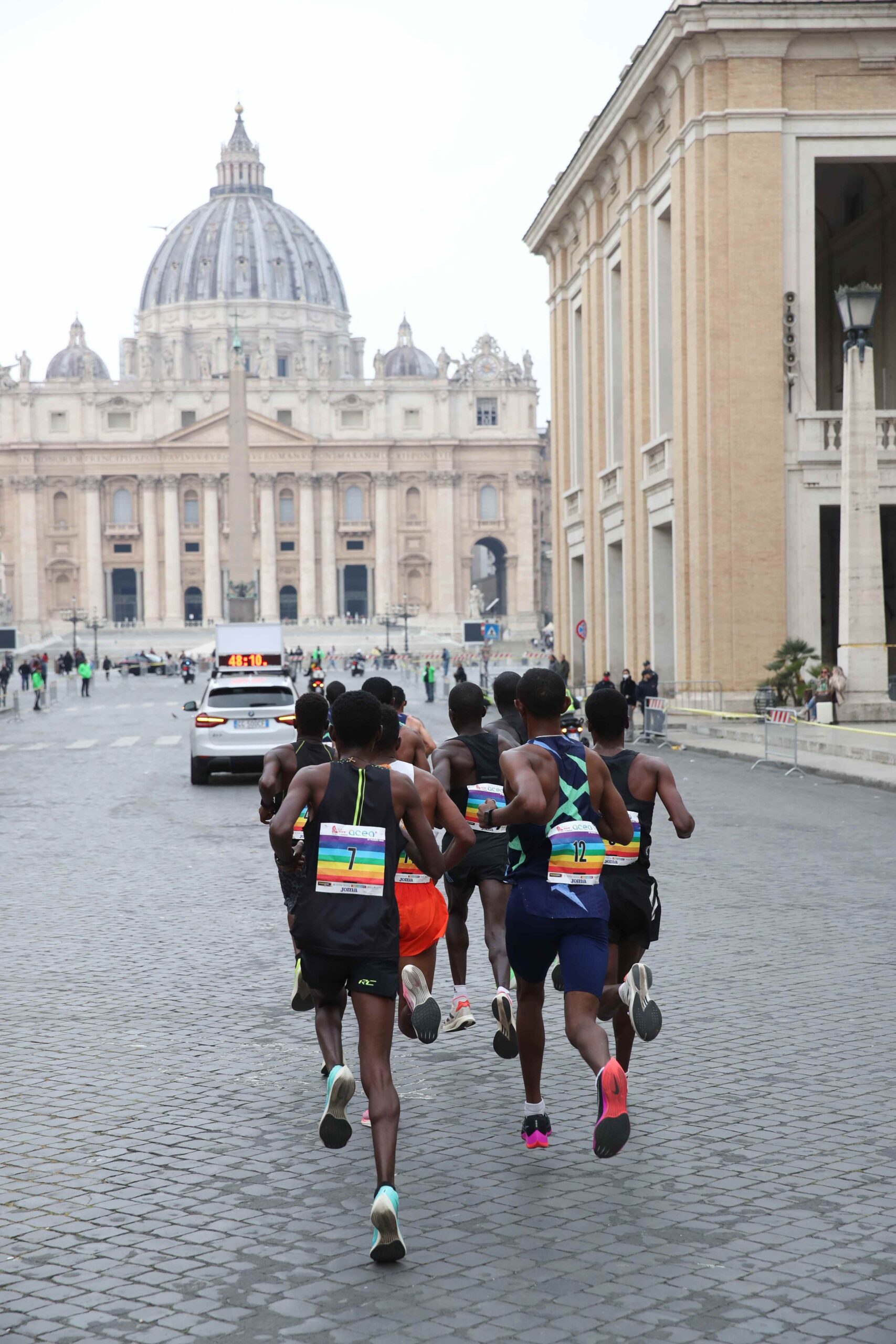 Eine Zeitreise durch die Antike: Run Rome The Marathon - erlebe die ...