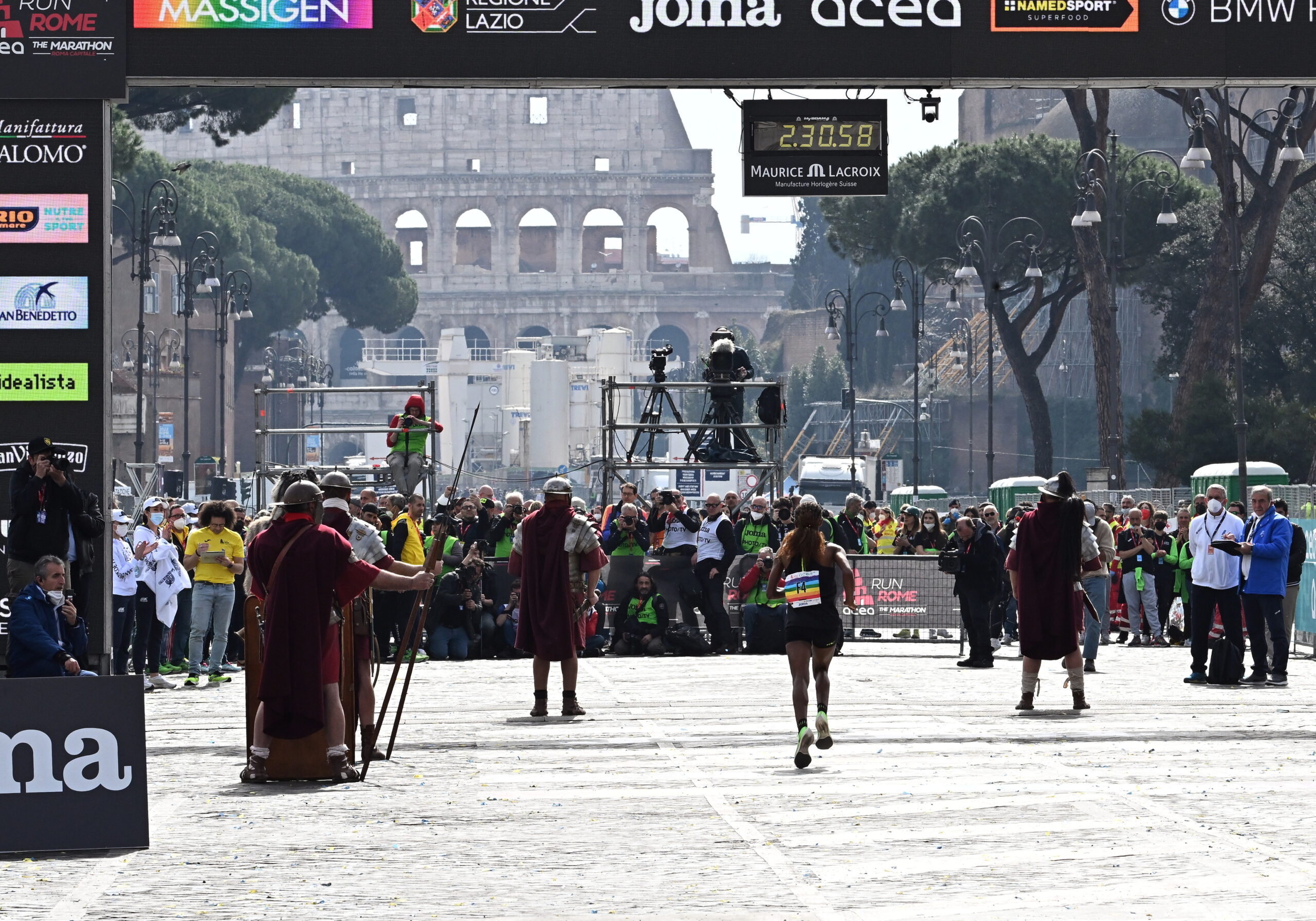 Eine Zeitreise durch die Antike: Run Rome The Marathon - erlebe die ...