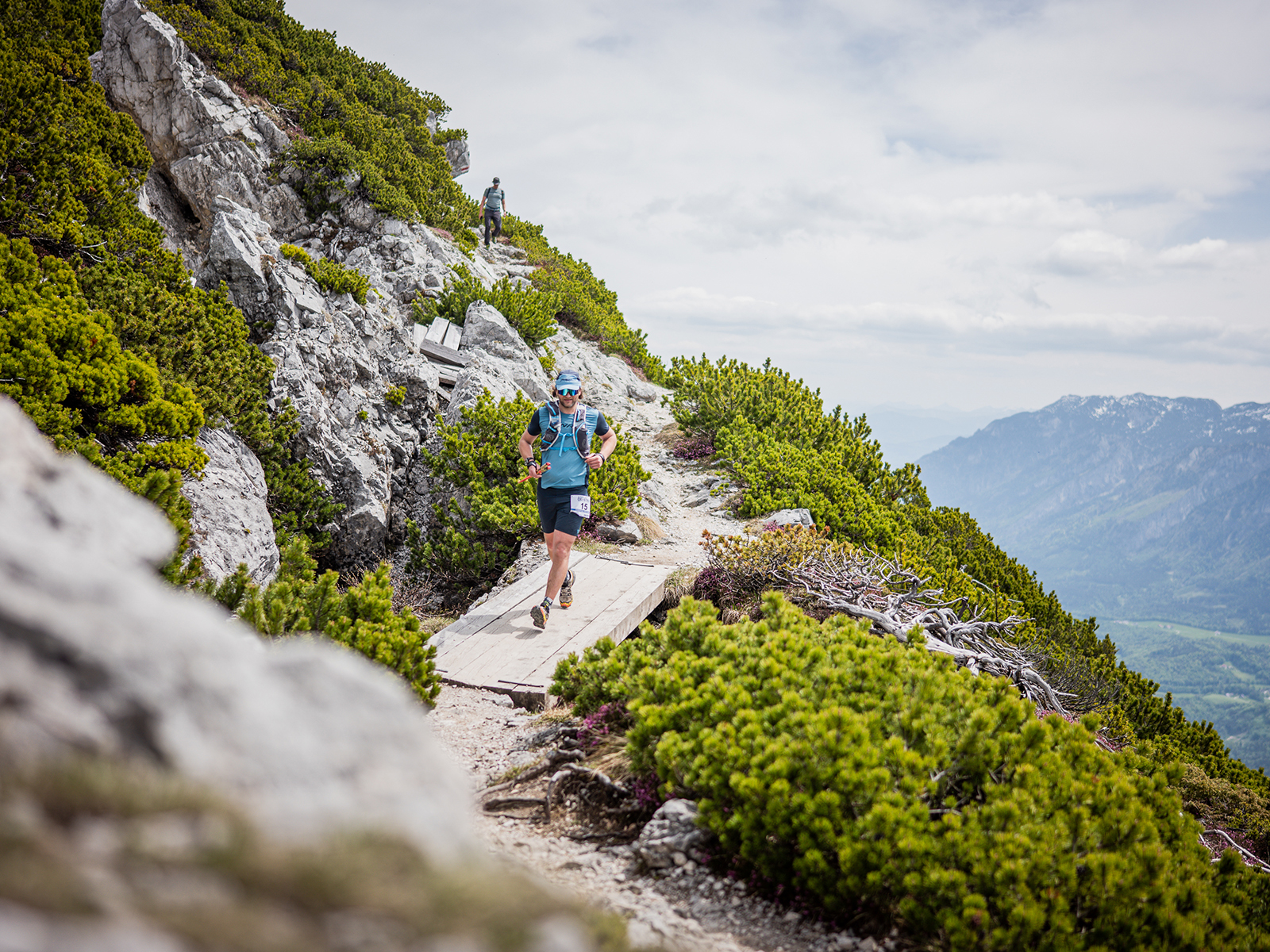 Salomon Alpenstadt City&Trail: Hans-Peter Innerhofer pulverisiert den ...