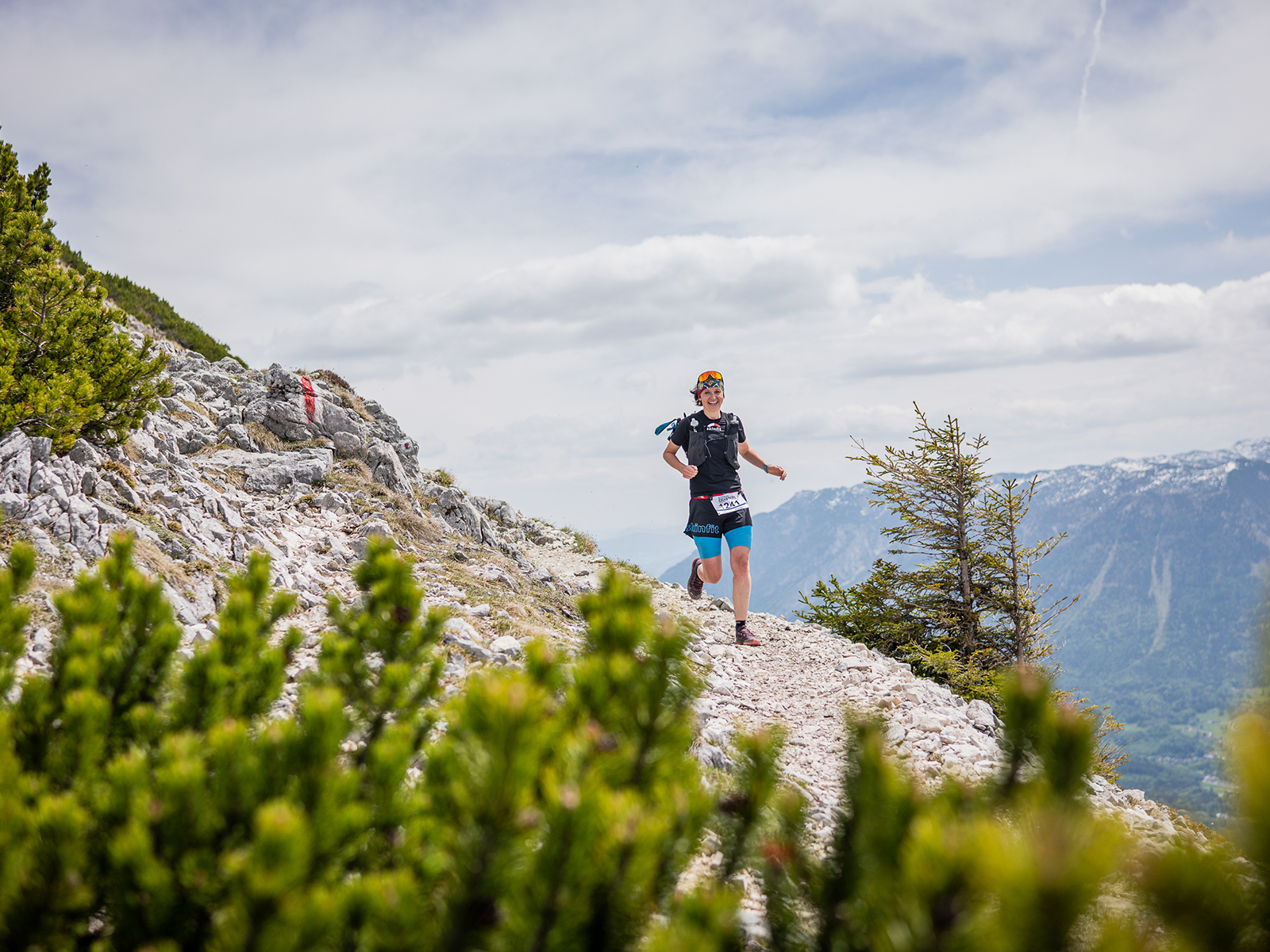 Salomon Alpenstadt City&Trail: Hans-Peter Innerhofer pulverisiert den ...