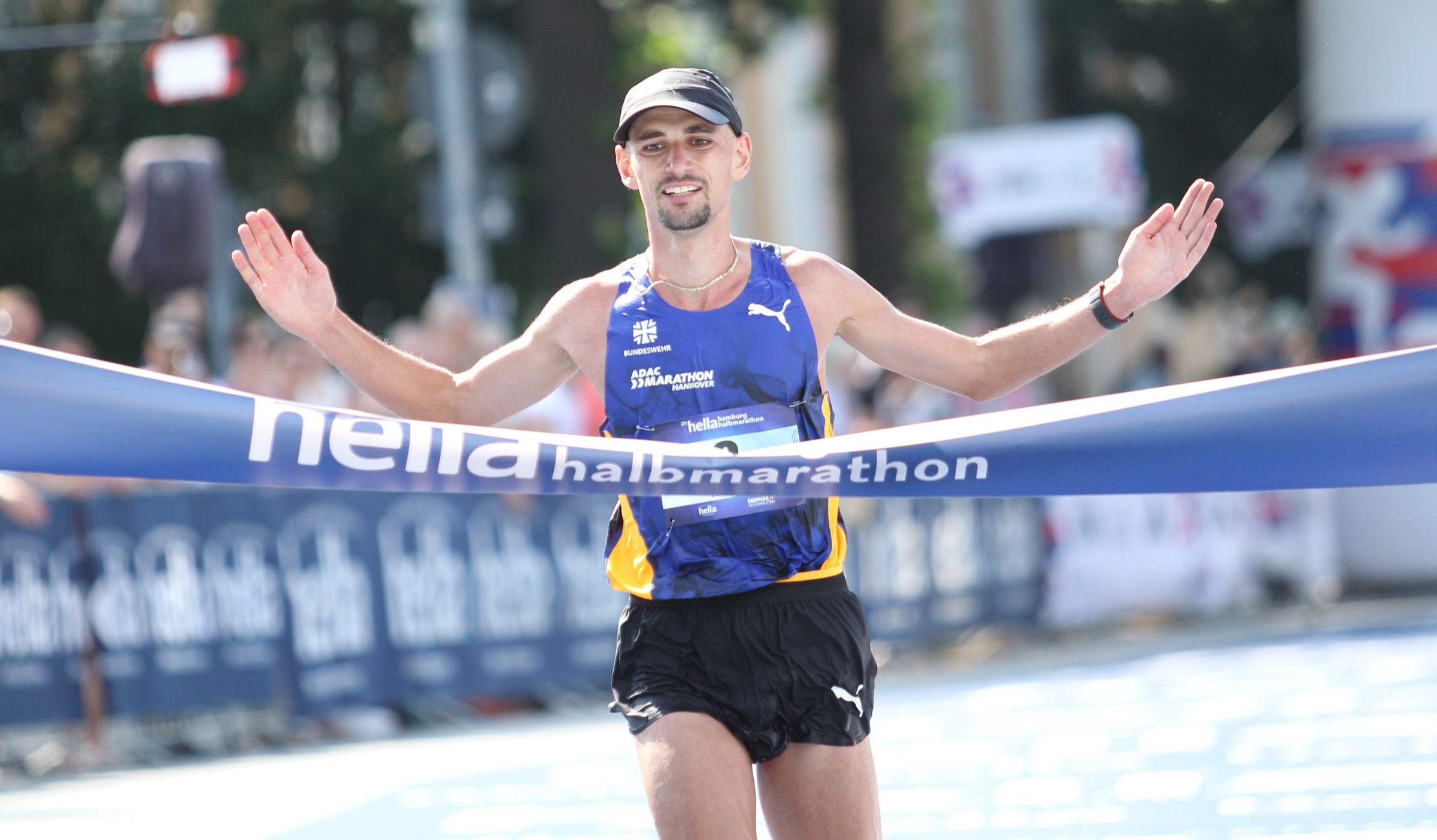 Hella Hamburg Halbmarathon: Lonah Salpeter bricht Streckenrekord ...