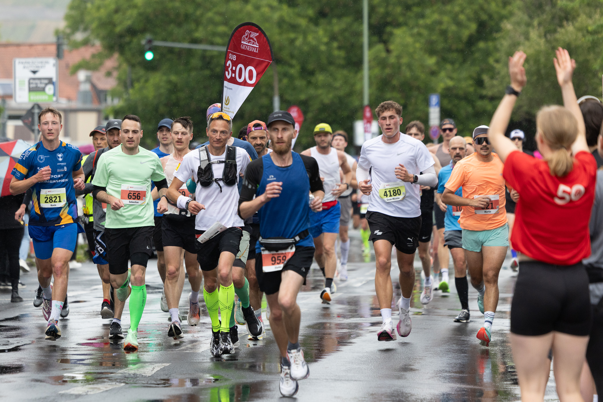 Bildergalerie: Über 300 Fotos vom WVV Marathon in Würzburg - Laufen.de