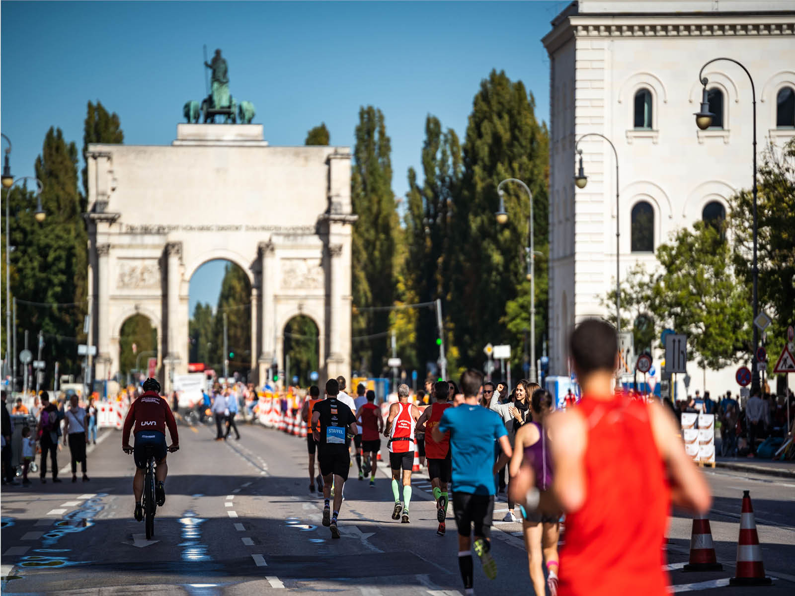 Marathon München by Brooks: Ein Neustart für das größte Laufevent ...