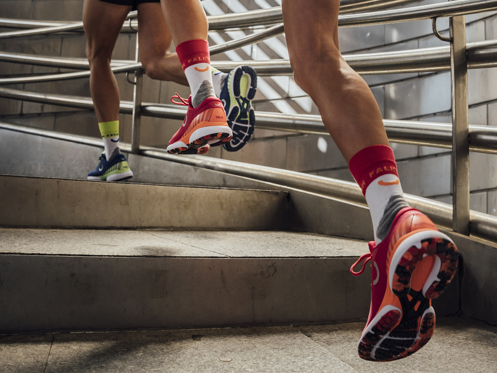 Laufsocken made in Germany: Socken, die perfekt sitzen und dich optimal ...