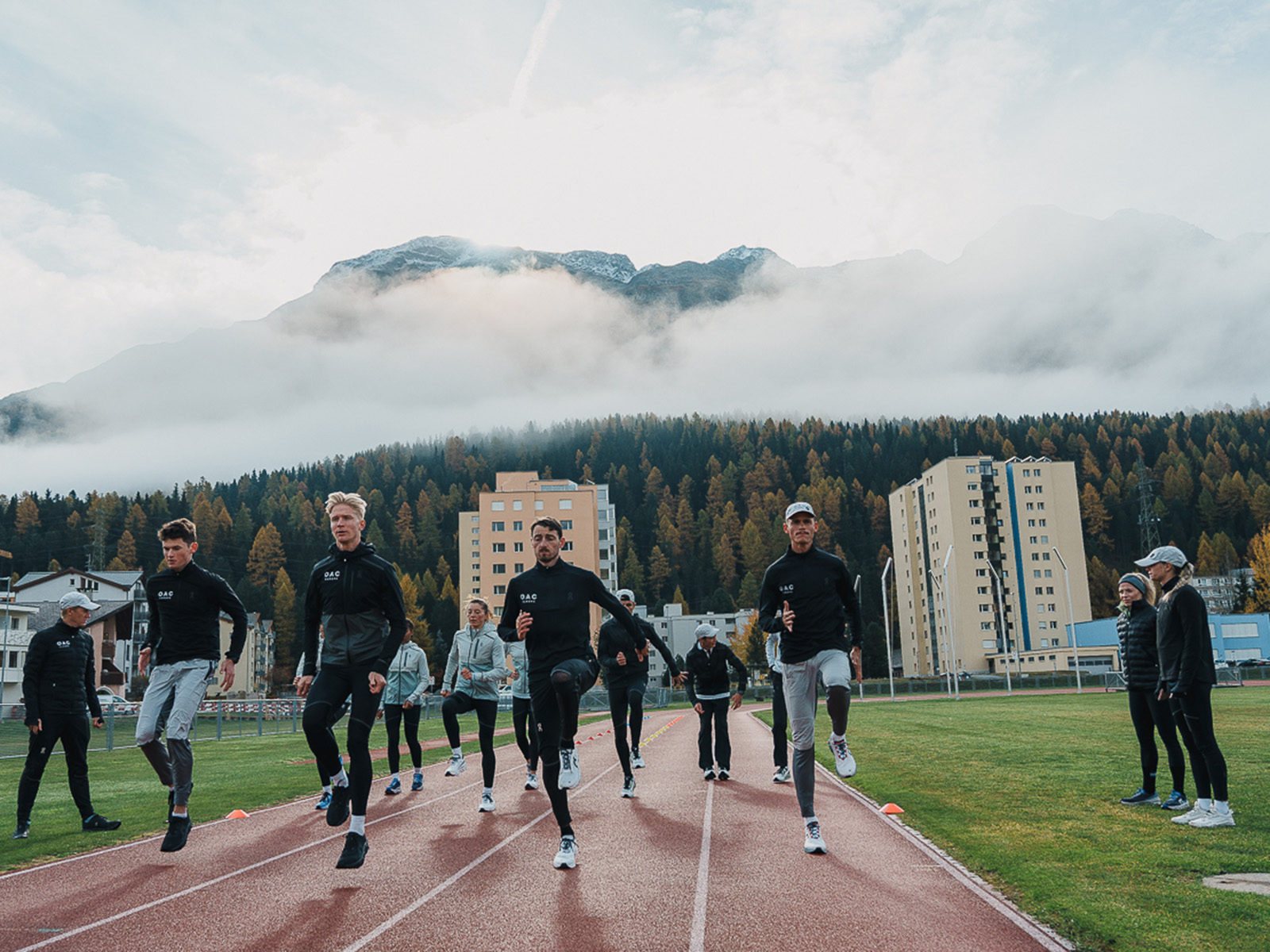 Nachwuchs-Talentecamp in St. Moritz: Die Schweizer Sportmarke On zeigt ...