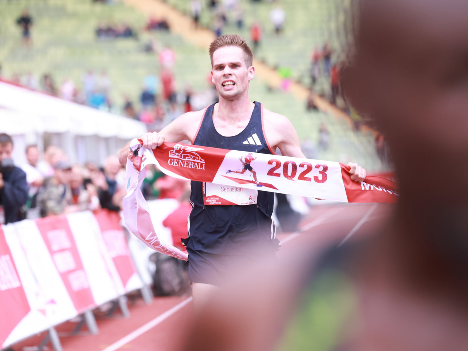 Generali München Marathon: Kenianer Muia und Cherotich siegen ...