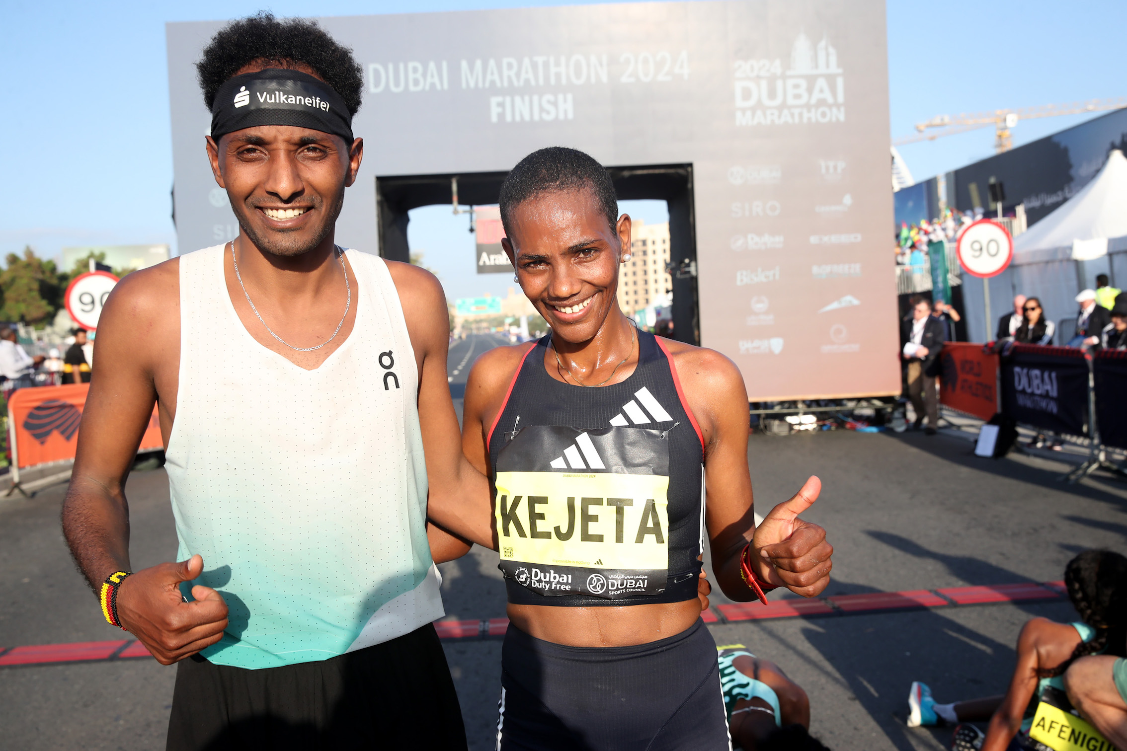 Dubai-Marathon: Samuel Fitwi und Melat Kejeta buchen mit Bestzeiten ...
