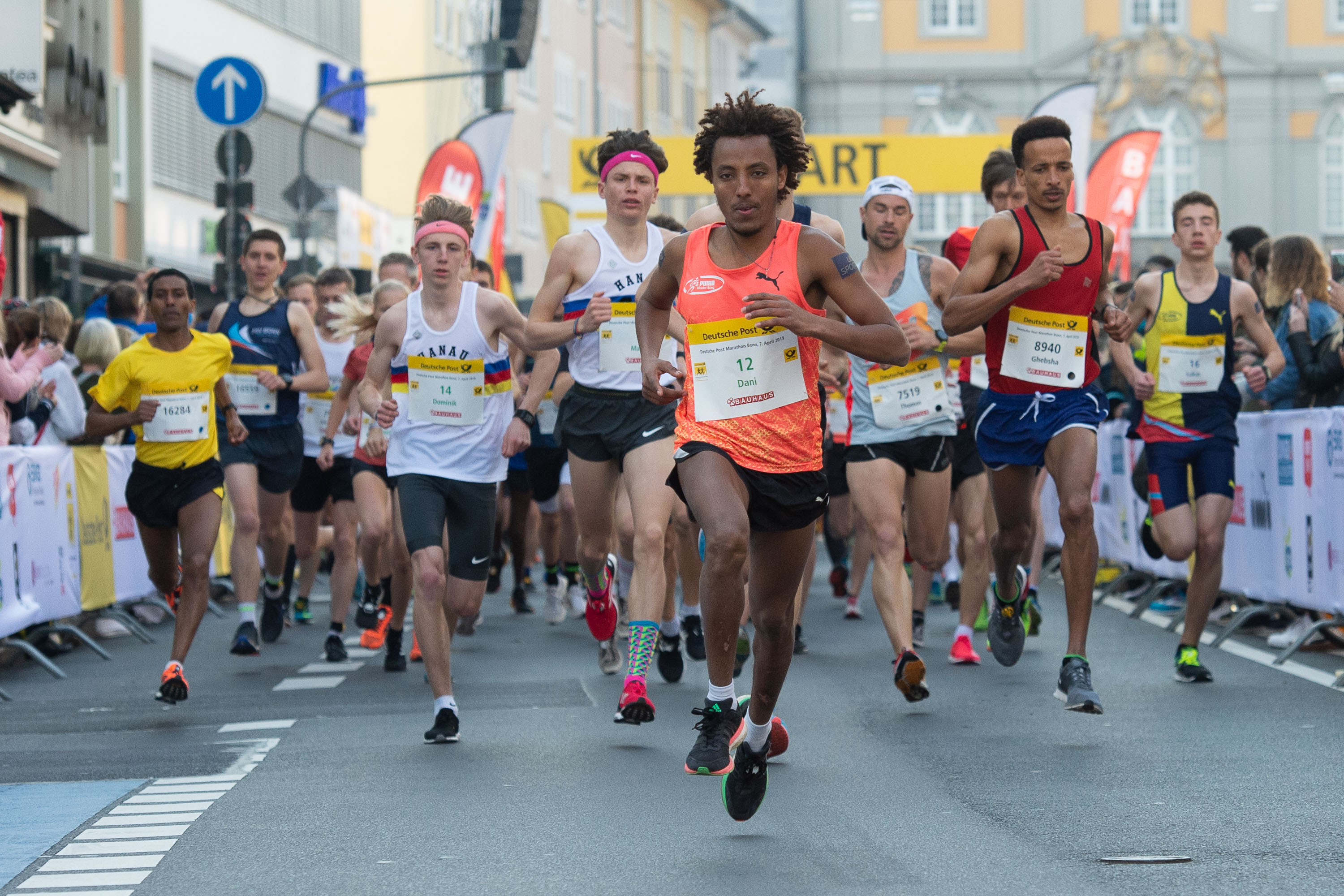 Bonn-Marathon: Teilnehmerrekord und 14.000 Euro für den Nachwuchs ...
