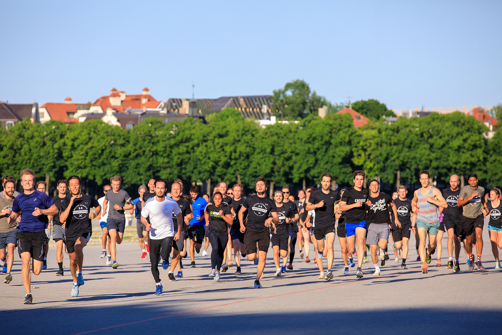 Gemeinsam die Grenzen austesten: Running-Society auf der Überholspur ...